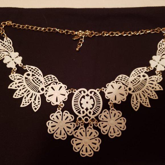 Jewelry | Statement Necklace Cream Color | Poshmark